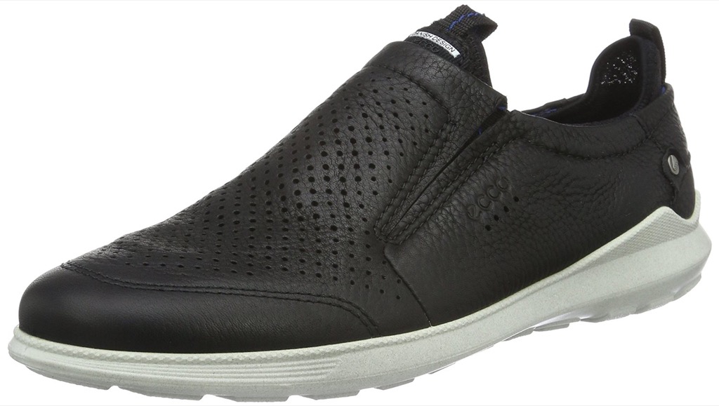 The 30 Best Pairs of Slip-On Sockless Shoes for Summer — Best Life