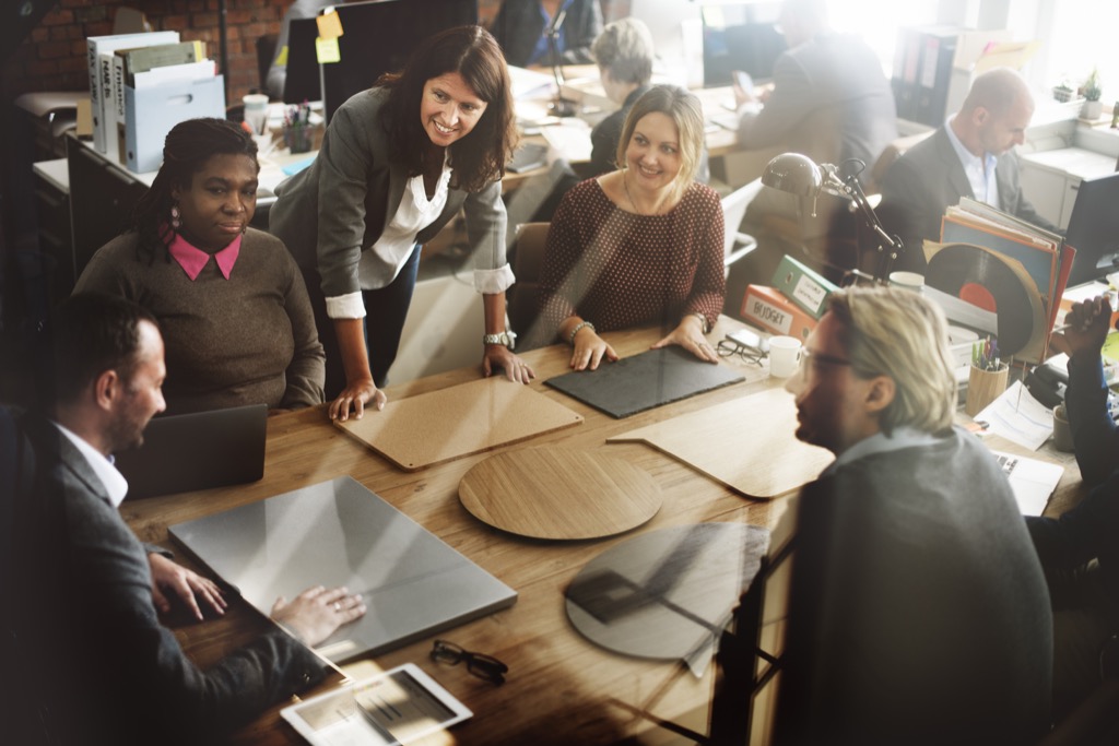 20 Managerial Tactics To Make Your Team as Thick as Thieves — Best Life
