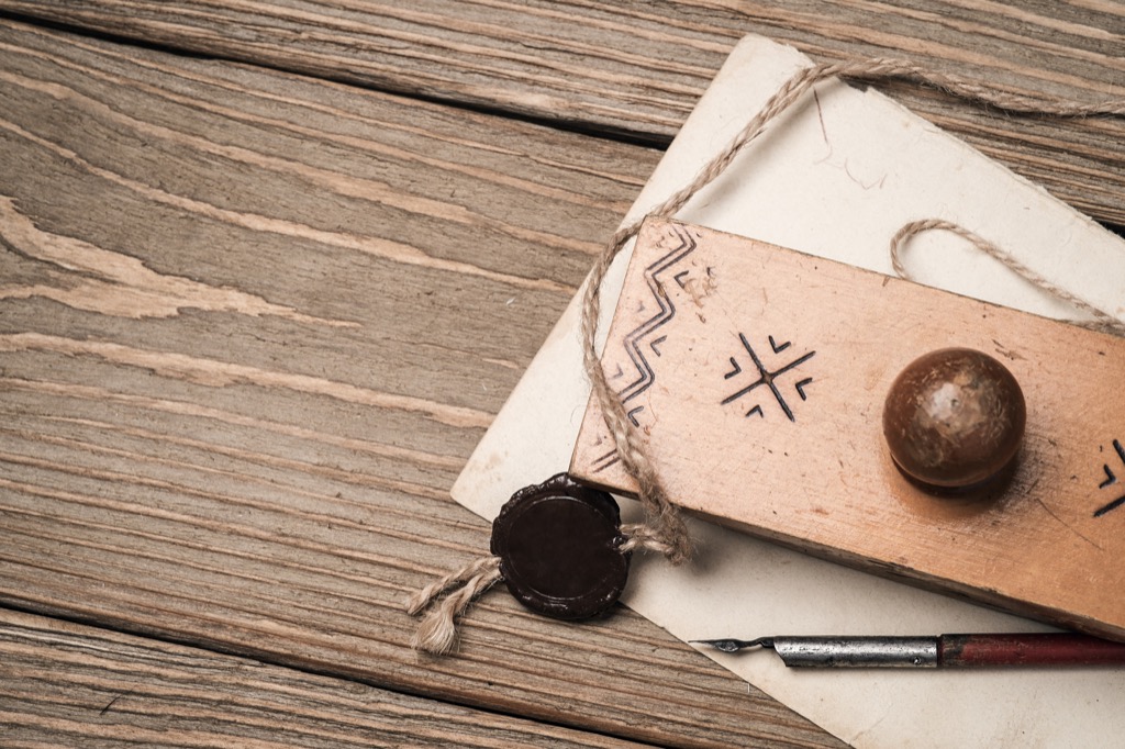 20 Things Every Man Over 40 Should Have in His Office — Best Life