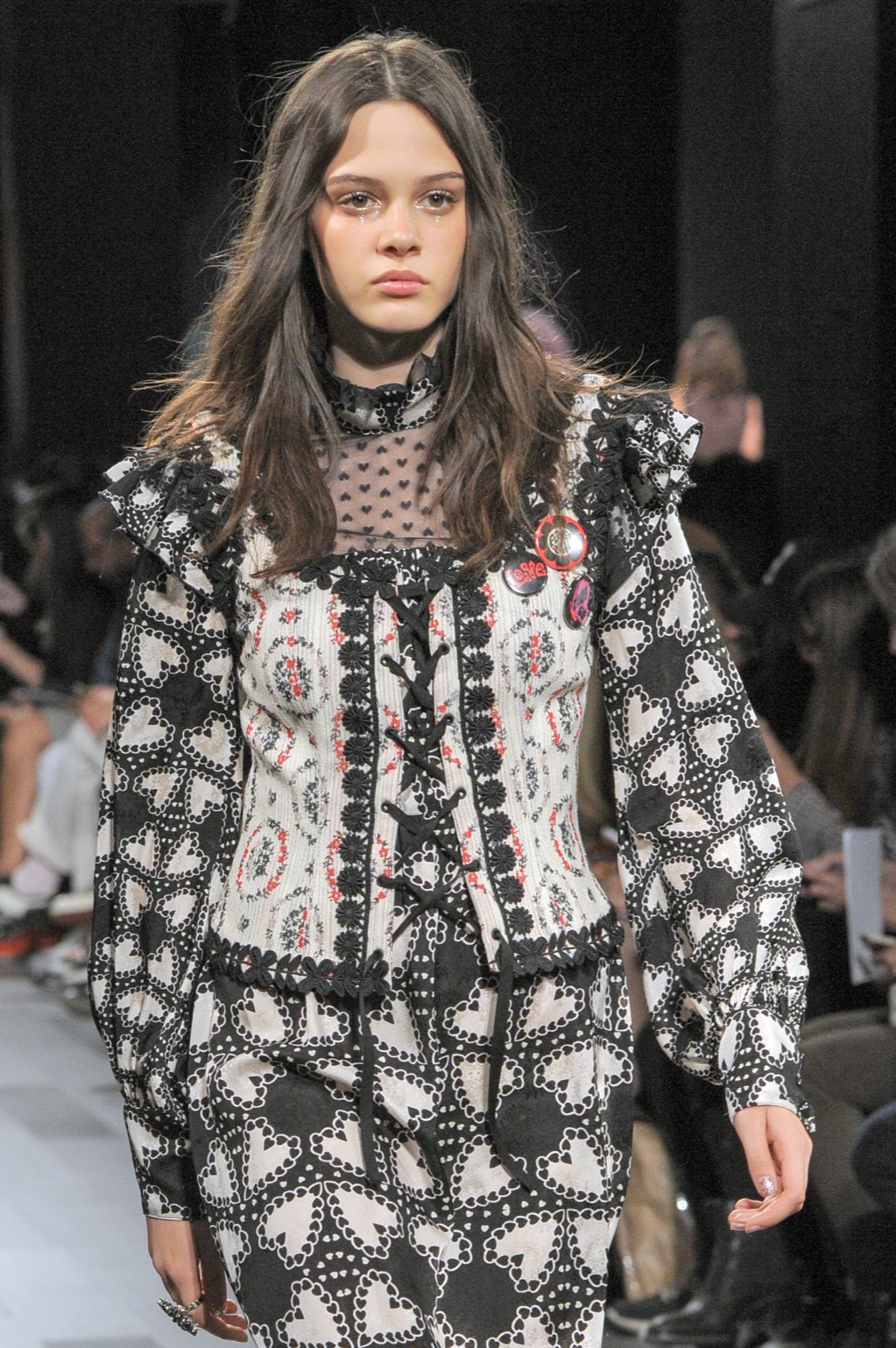 Ugliest Dresses of 2017 - The 30 Outfits We Never Want to See Again