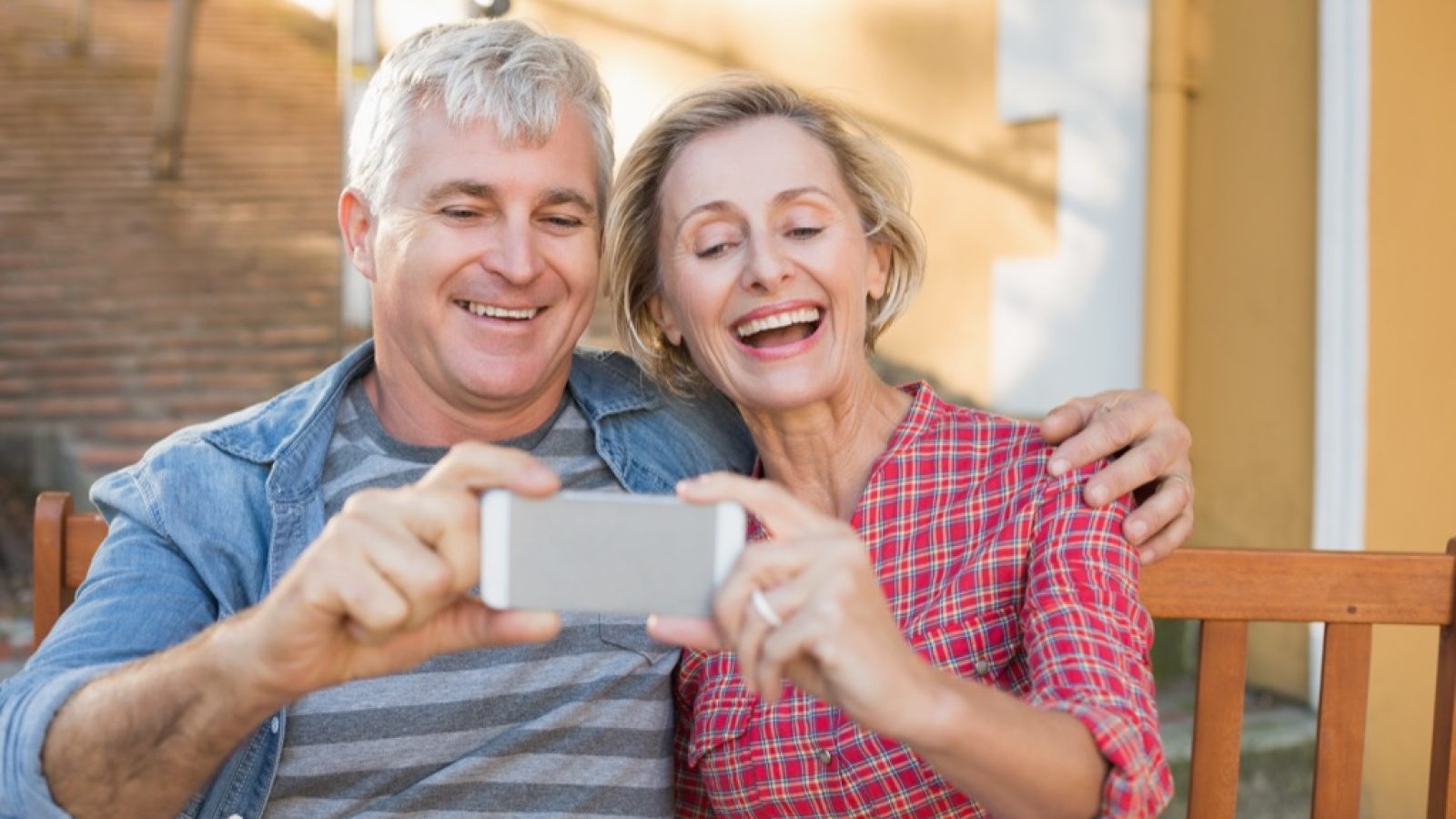 40 Common Older People Habits That Young People Just Don't Understand ...