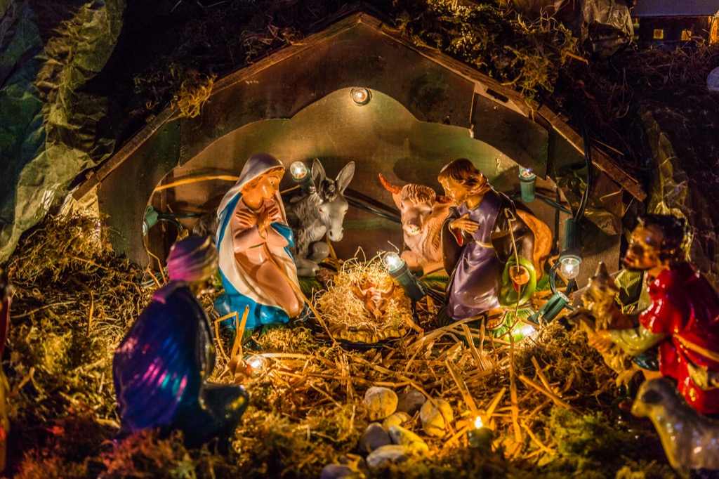 25 Worst Christmas Traditions That Should Be Retired | Best Life