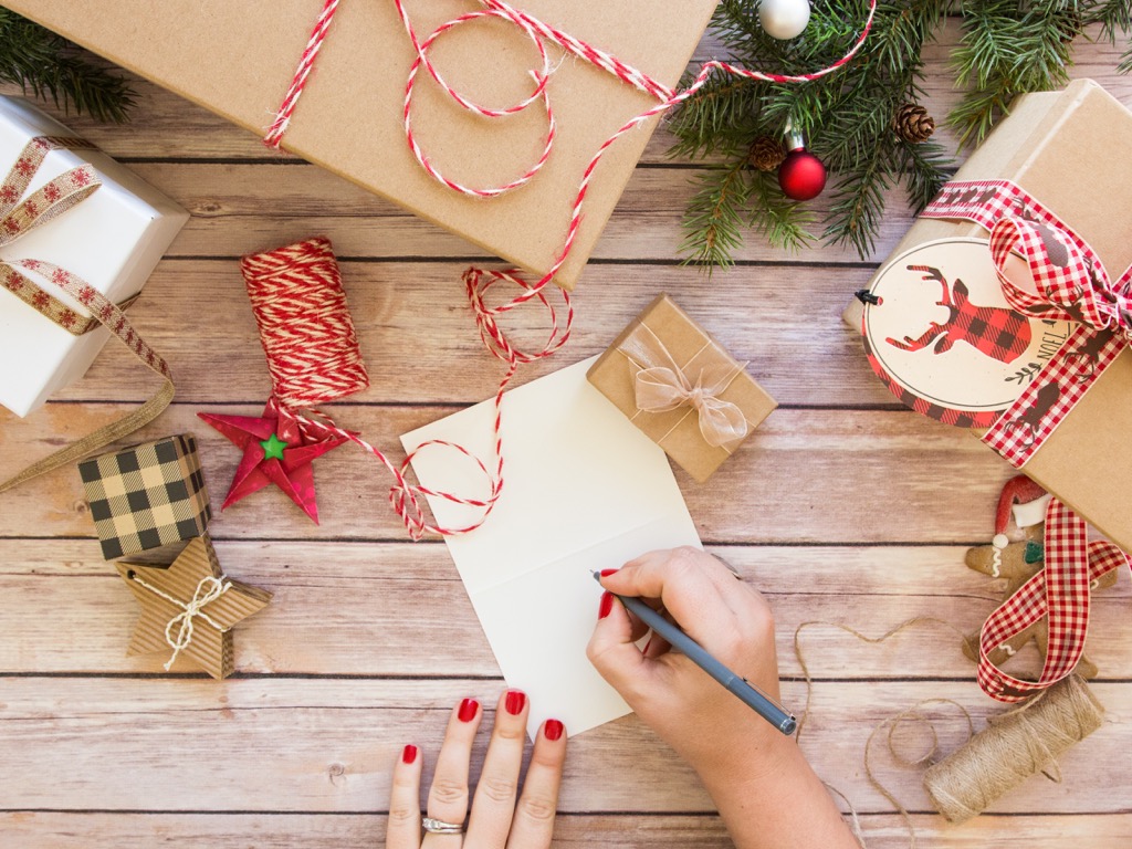 33 Ways to Give Back During the Holidays, From Charities to Good Deeds