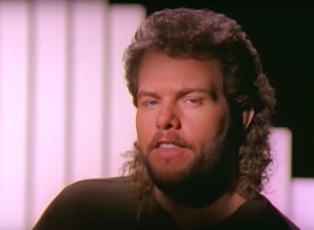 30 Funniest Lines From Country Songs