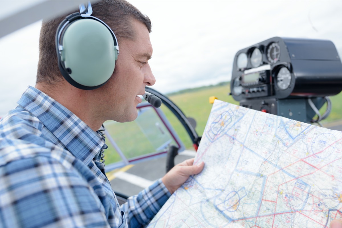 15 Surprising Things Pilots Do When They're Bored — Best Life