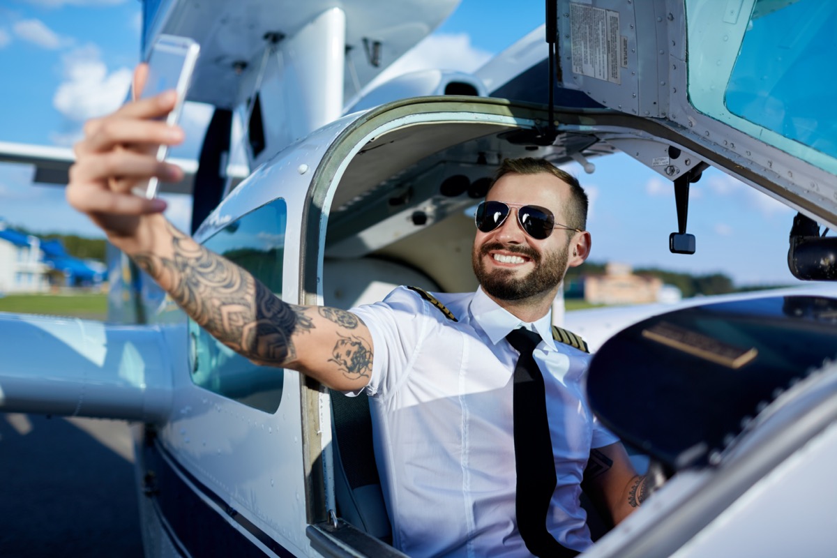 15 Surprising Things Pilots Do When They're Bored — Best Life
