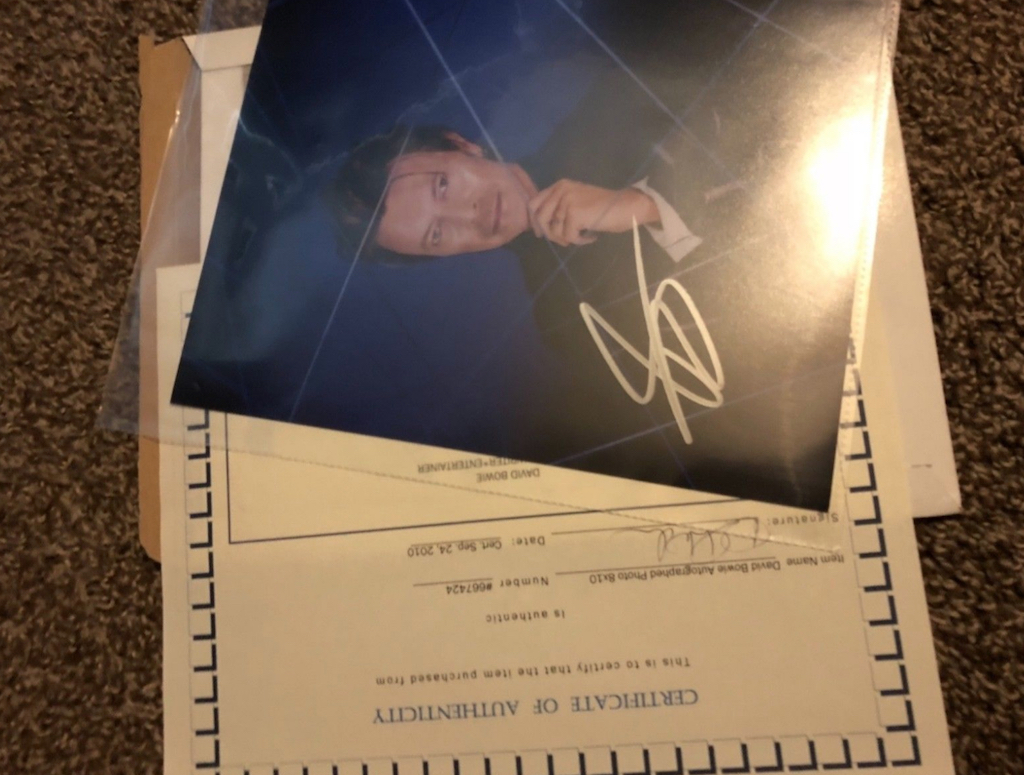 30 Hilariously Bad Celebrity Signatures — Best Life