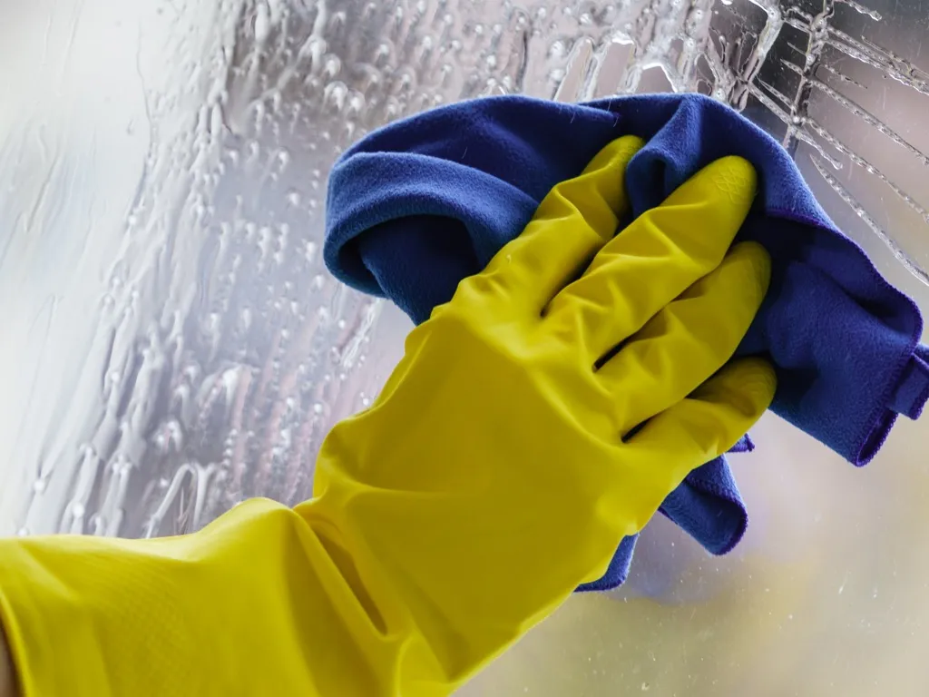 33 Mind-Blowing Old-Fashioned Cleaning Tips That Actually Work