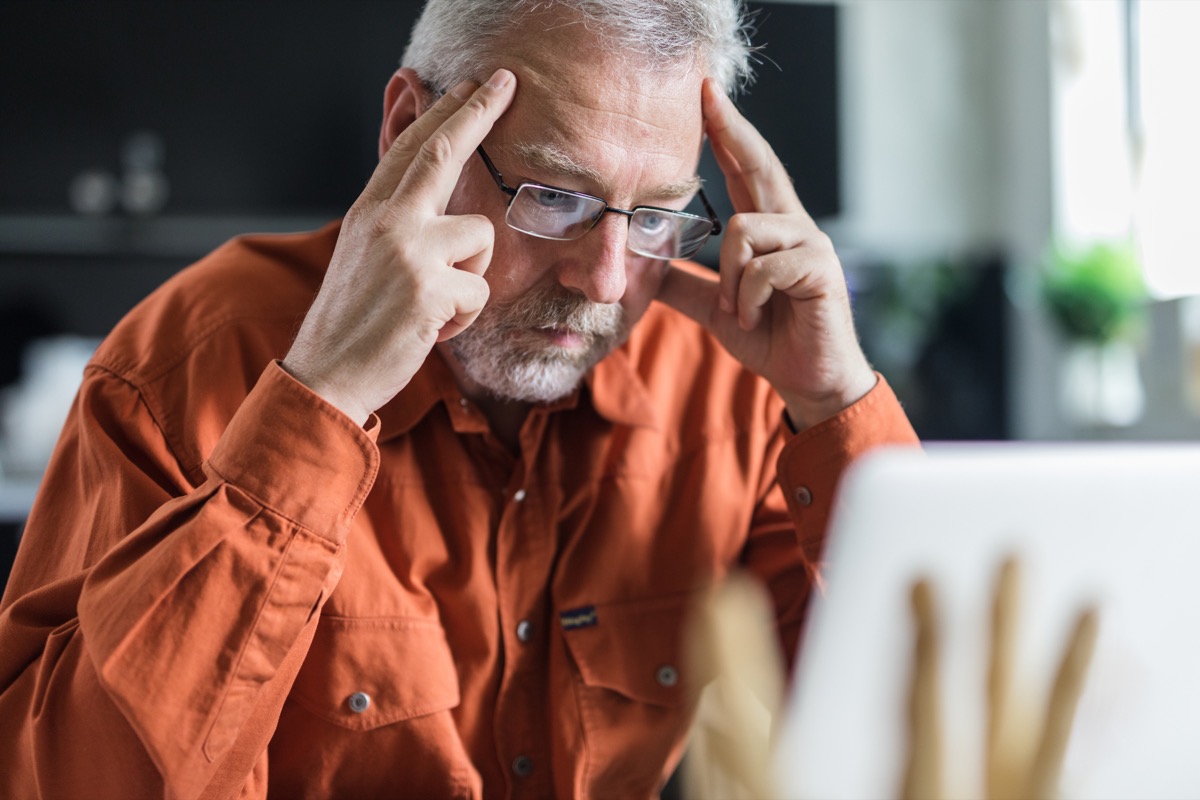 23 Signs You're a Negative Person, According to Mental Health Experts