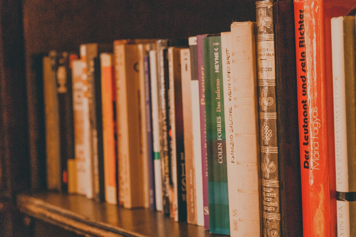 16 Genius and Stunning Ways to Organize Your Books — Best Life