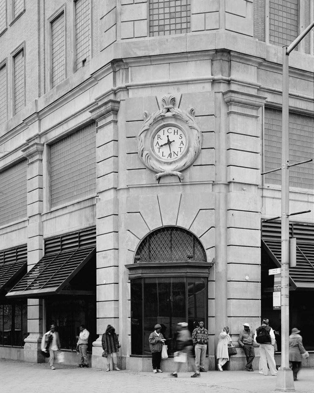 17 Once-Beloved Department Stores That Are Now Defunct — Best Life