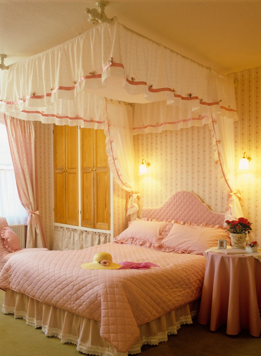 20 Photos of 1990s Home Décor to Overwhelm You With Nostalgia