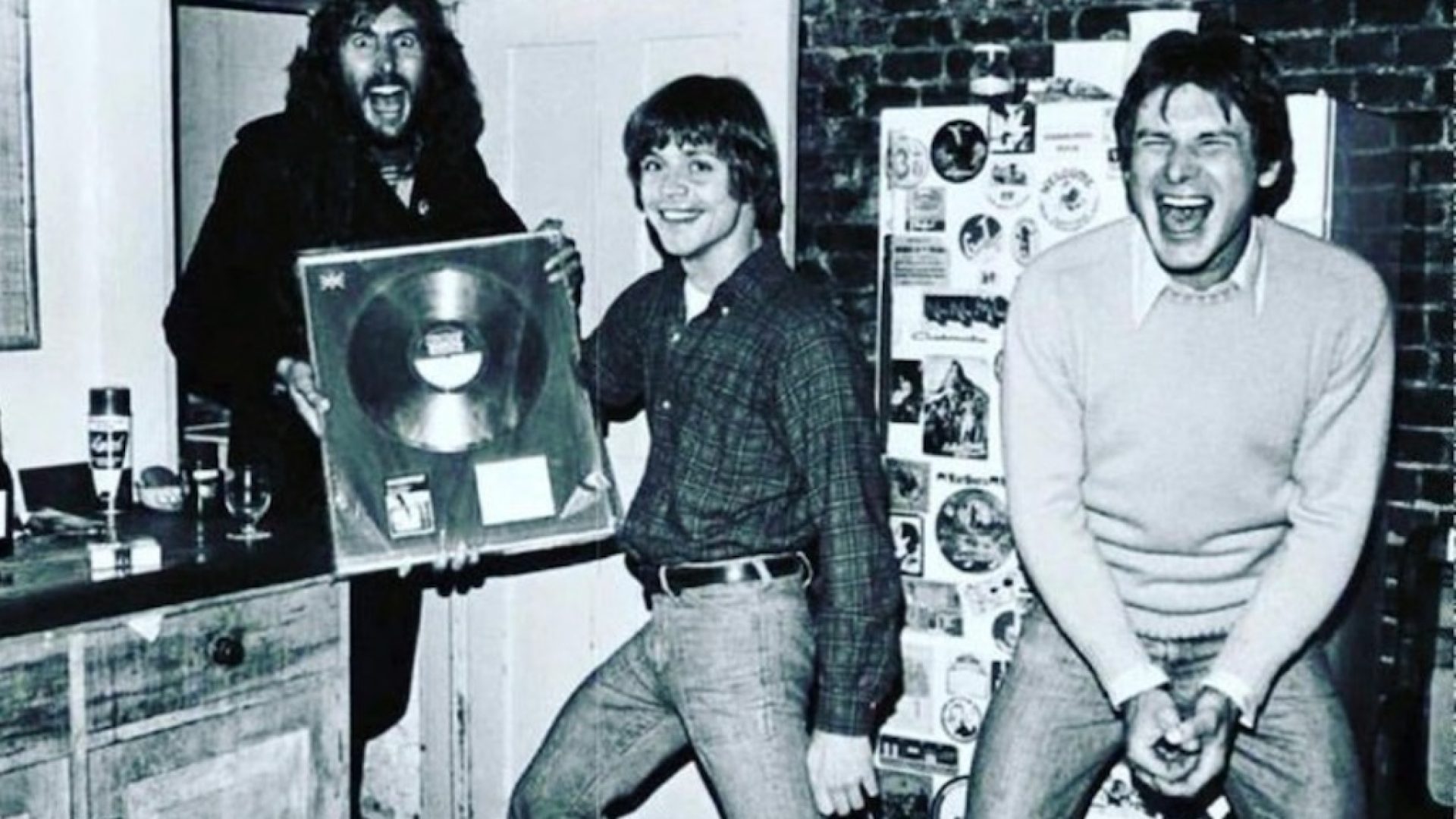 The Hilarious Story Behind This Incredibly Happy Photo of Harrison Ford ...