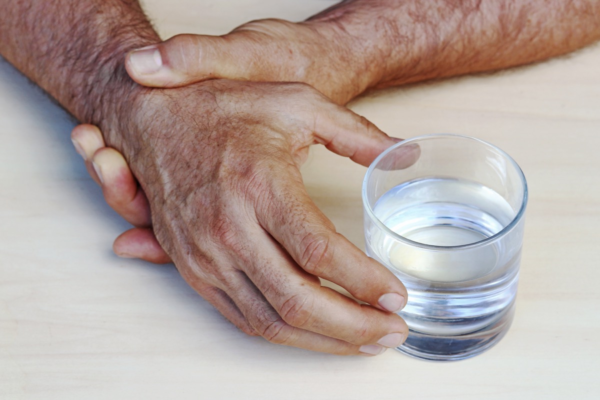 21 Hand Symptoms That Indicate Bigger Health Problems