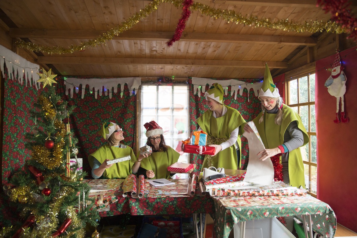 20 Regional Christmas Traditions From Across the U.S.