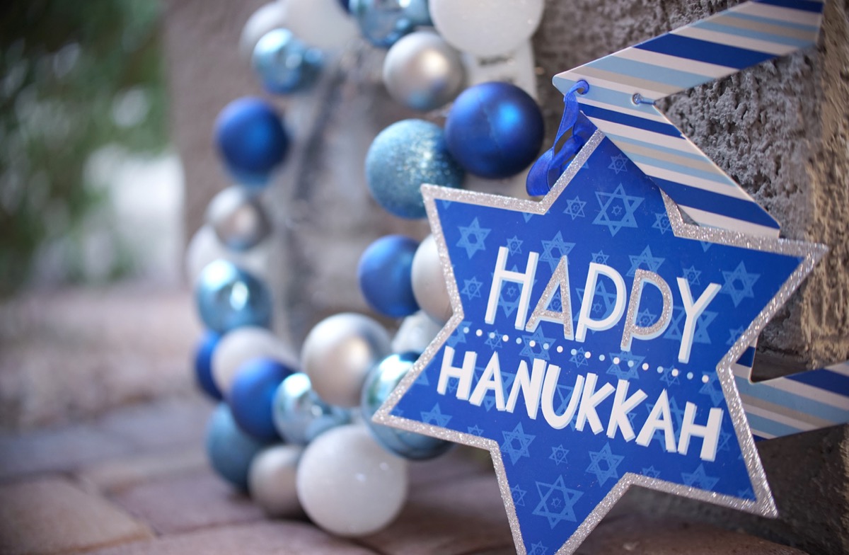 30 Amazing Facts About Hanukkah That'll Make Your Holiday Bright — Best ...