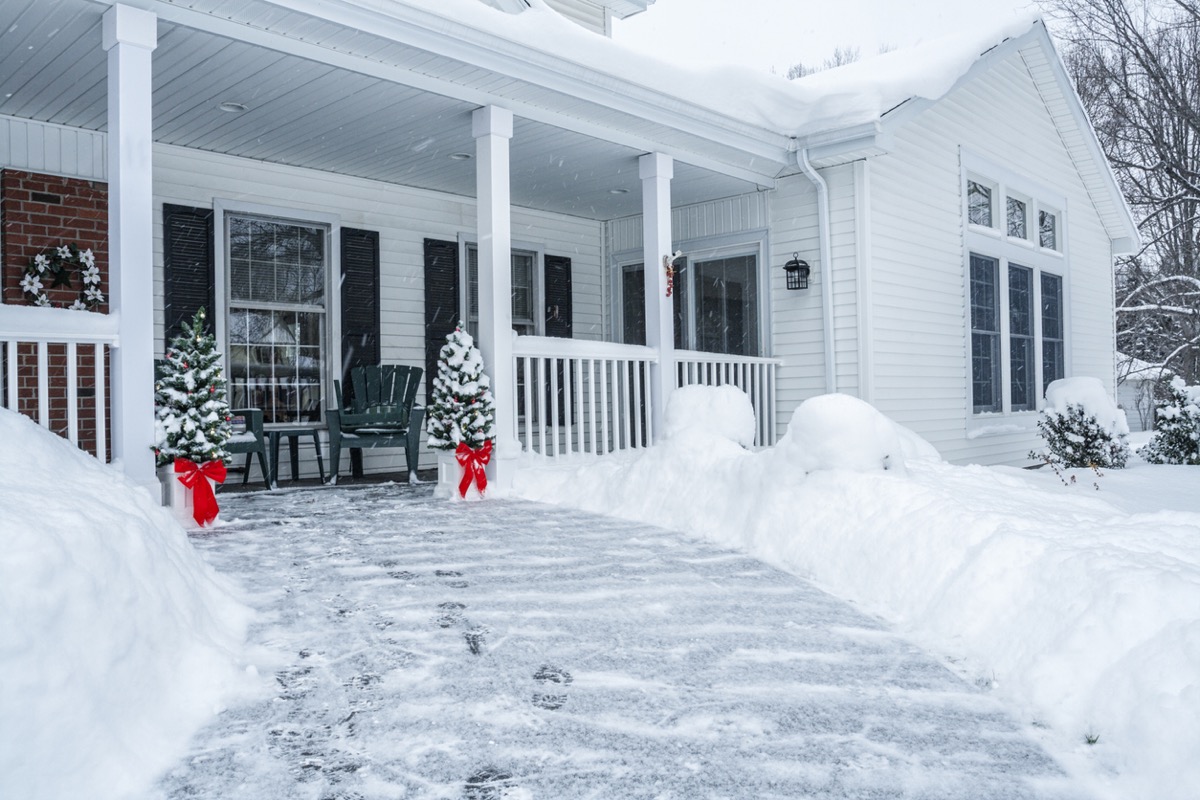 10 Ways to Prepare Your Home for a Snowstorm — Best Life
