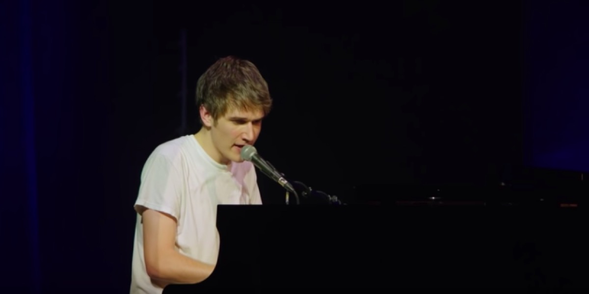 The 17 Best Stand-Up Comedy Specials on Netflix — Best Life