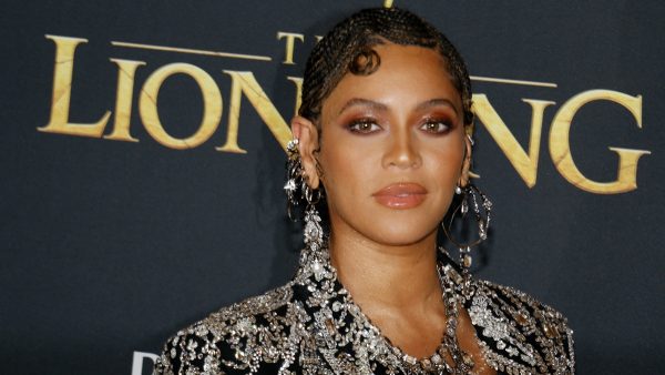 20 Surprising Celebrities Without Stars on the Hollywood Walk of Fame