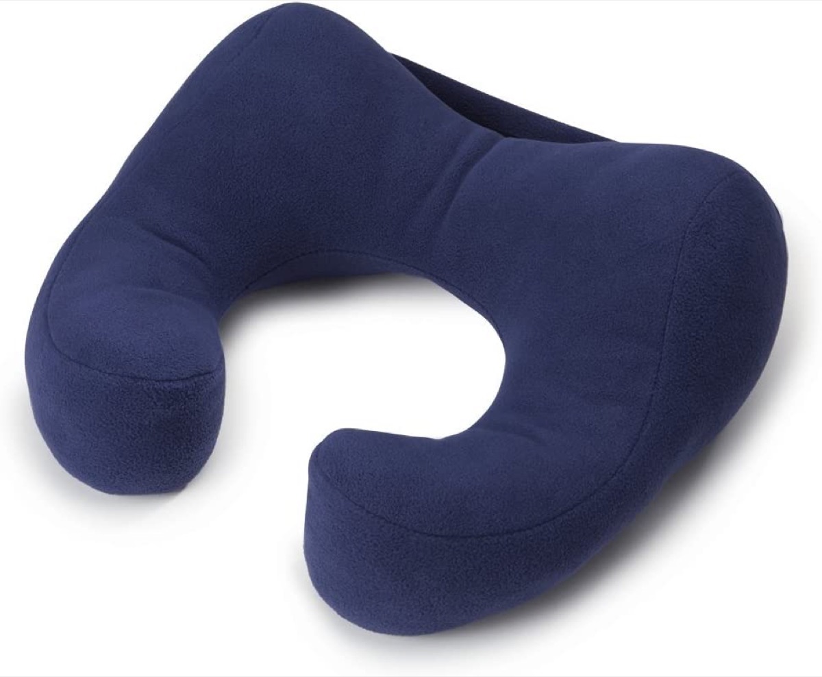 This Is the Best Pillow for People With Neck Pain, According to Experts
