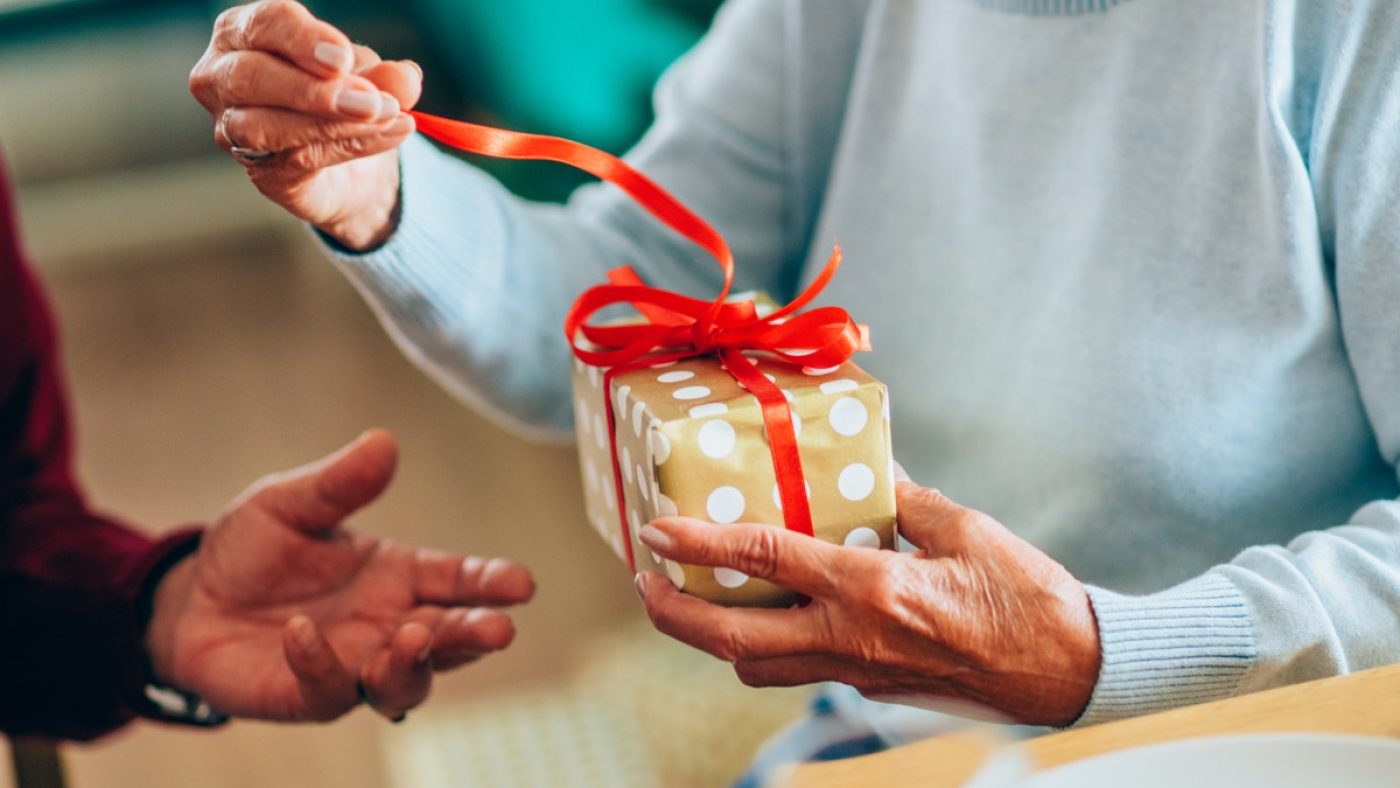 This Is the Worst Thing You Can Say When Giving a Gift, Study Shows