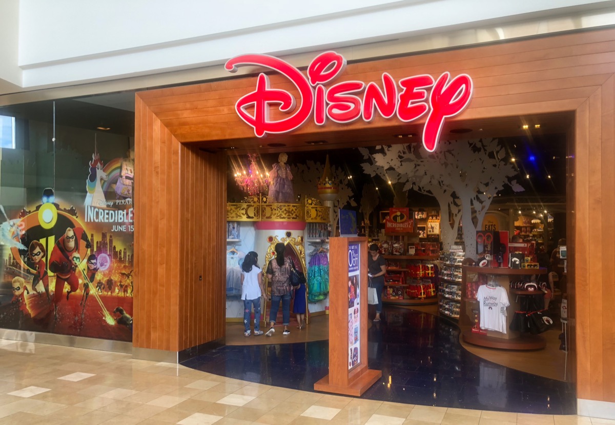 8 Iconic Retail Chains That Closed Stores in 2021 — Best Life