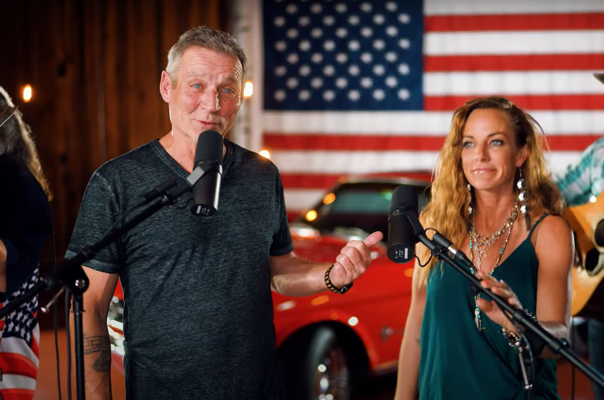 See Loretta Lynn's Granddaughter, Who's Performing Her Grandma's Hits