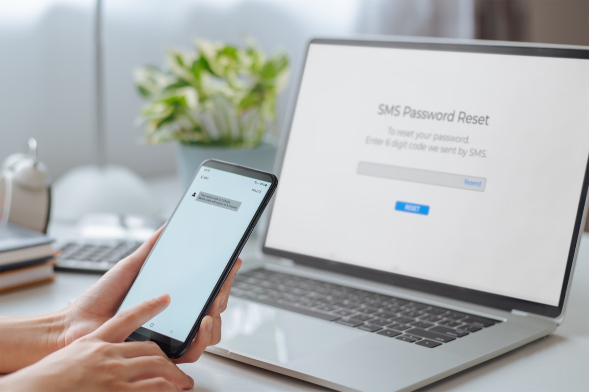 If You Get This Message from T-Mobile, Delete It Immediately, Experts ...