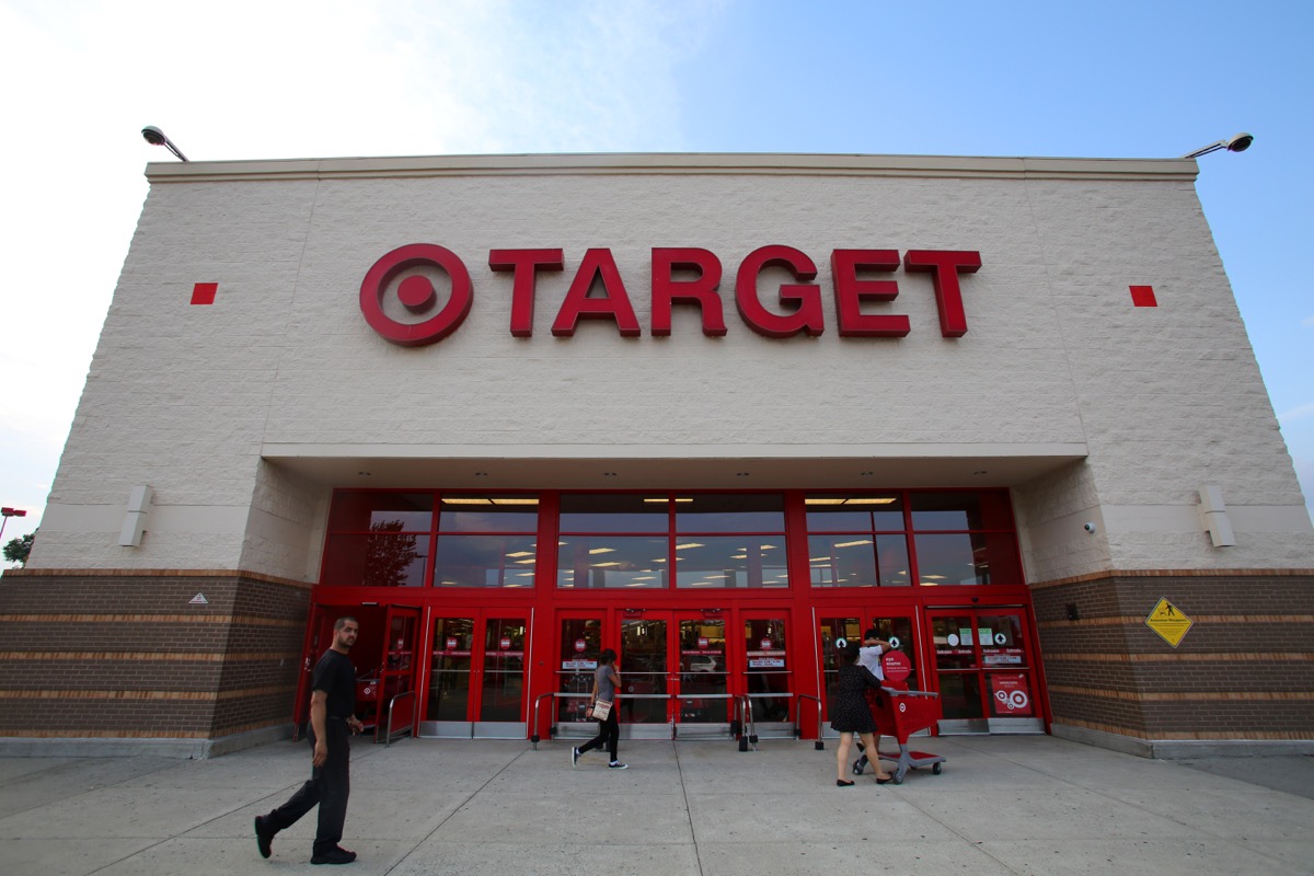 Shopper Claims Target Is Overcharging and "Ripping Off People"