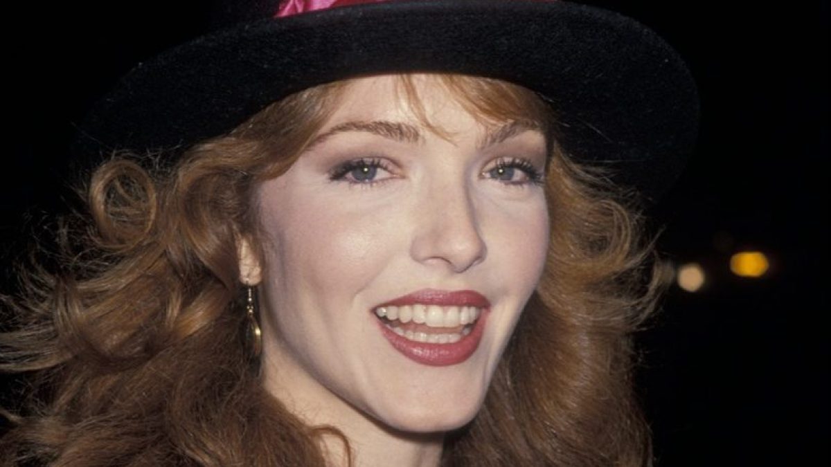 She Played Casey Chappel on "Wings." See Amy Yasbeck Now at 59. — Best Life