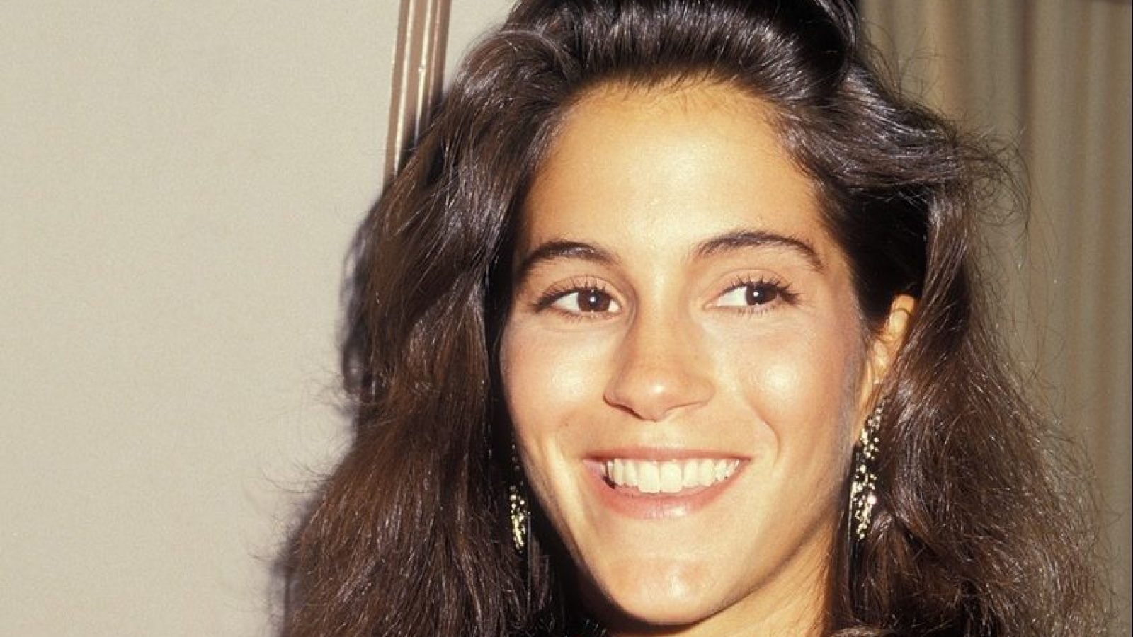 See ‘80s Teen Idol Jami Gertz Now at 56 — Best Life