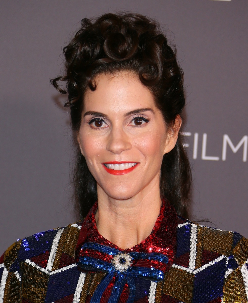 See ‘80s Teen Idol Jami Gertz Now at 56 — Best Life