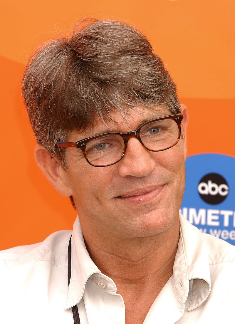 Eric Roberts on Rumored Feud With Julia: "I Just Stay Out of Her Hair"