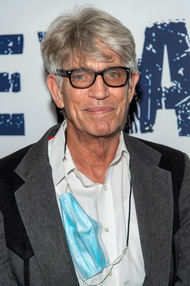 Eric Roberts on Rumored Feud With Julia: "I Just Stay Out of Her Hair"