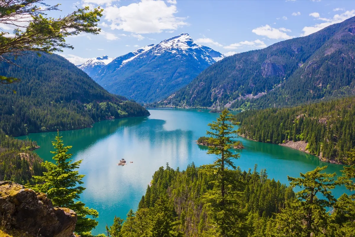 The 10 Best U.S. Lakes That Need to Be on Your Bucket List — Best Life