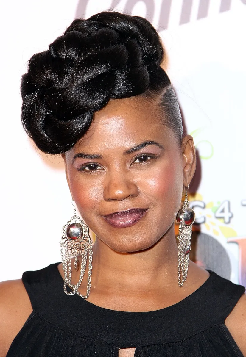 She Played Elena Tyler on "Felicity." See Tangi Miller Now at 52 ...