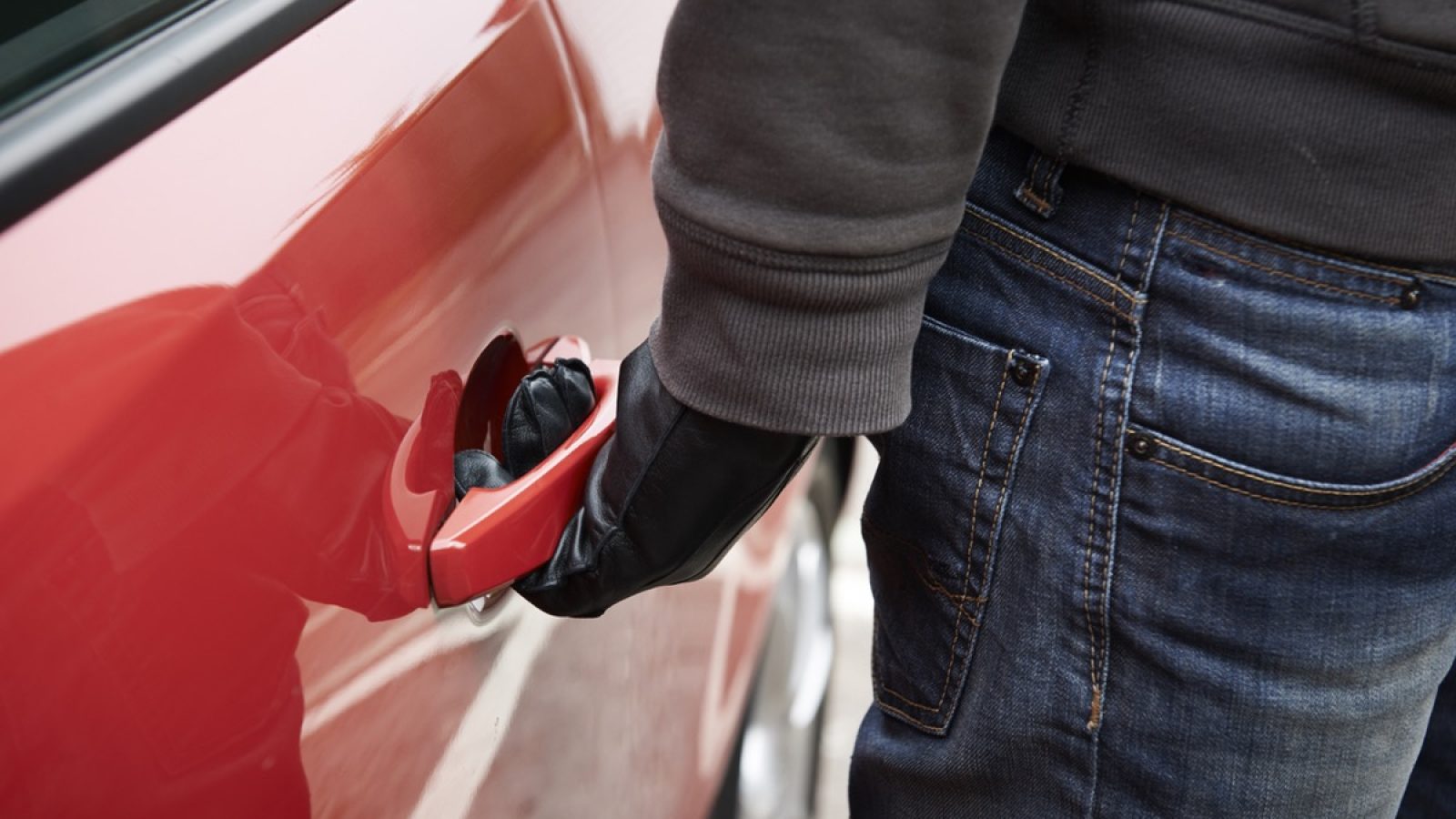 Car Thieves Are Now Using This Trick to Get Your Keys, Police Warn ...