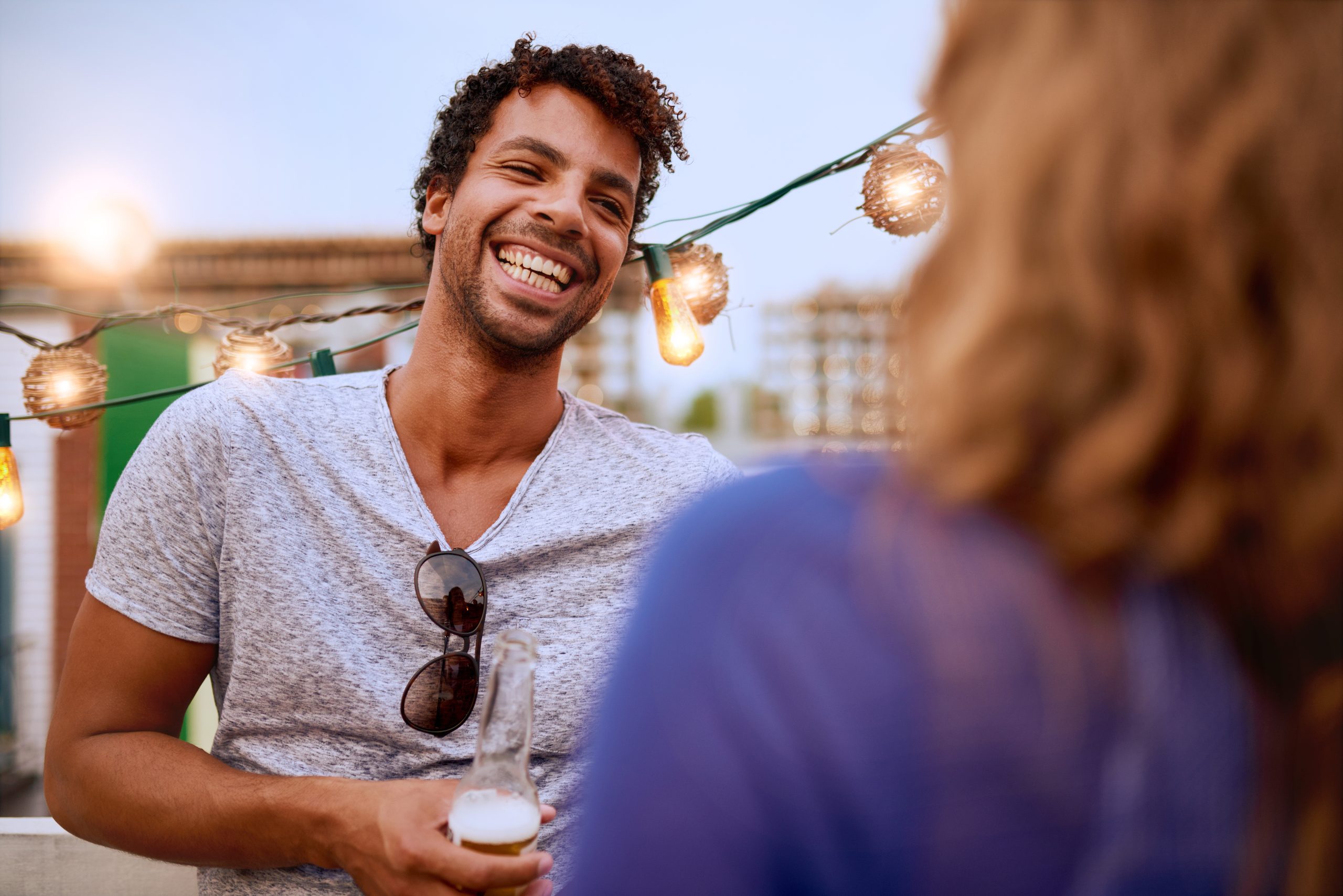 102 Pick Up Lines to Break the Ice: Funny, Cheesy, and Cringe