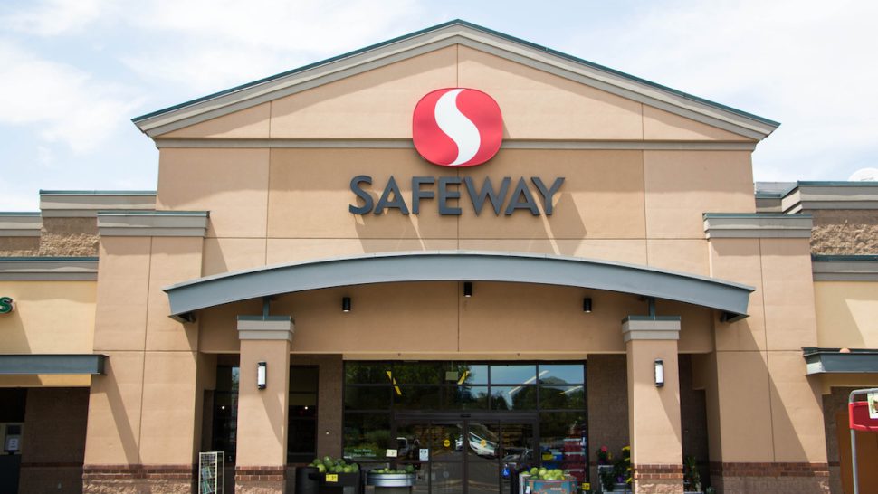5 Warnings to Shoppers From Ex-Safeway Employees — Best Life