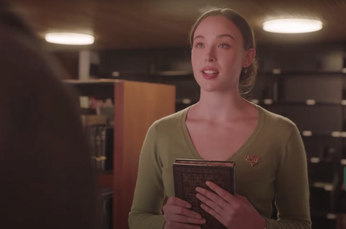 See Warren Beatty & Annette Bening’s Actor Daughter Ella