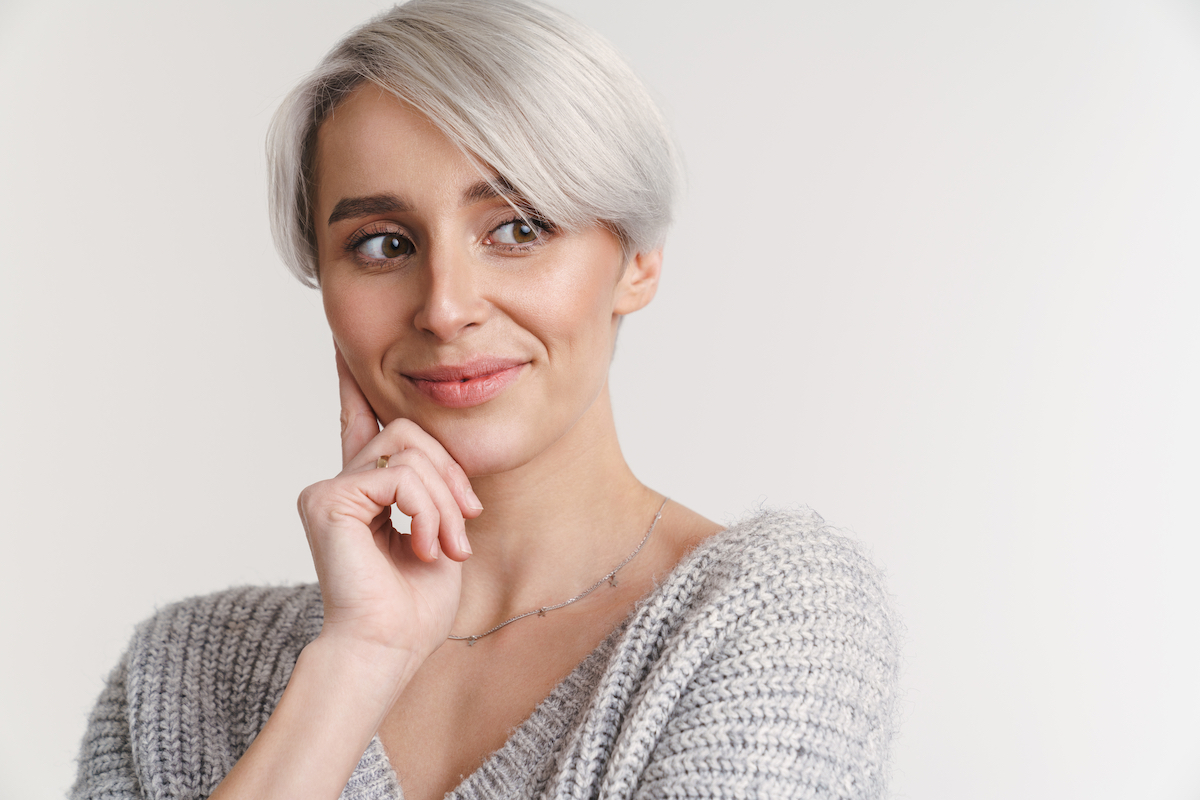 The 7 Best Colors to Wear If You Have Gray Hair, Stylists Say