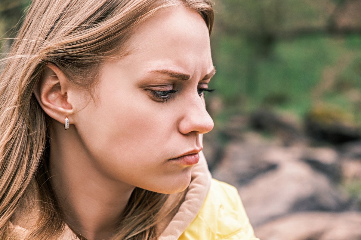 6 Facial Expressions That Mean Someone Is Lying, Therapists Say