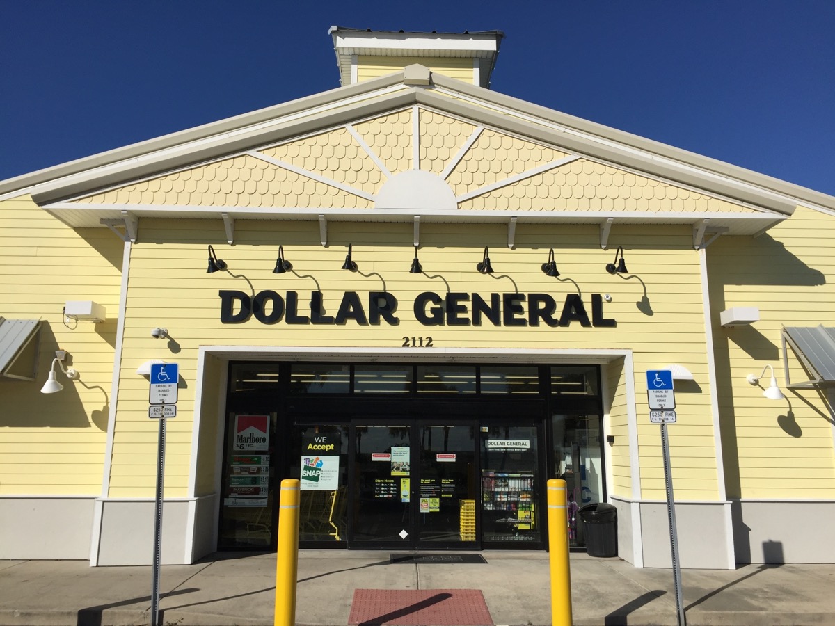 Dollar General Shoppers Complain About Boxes Blocking Aisles