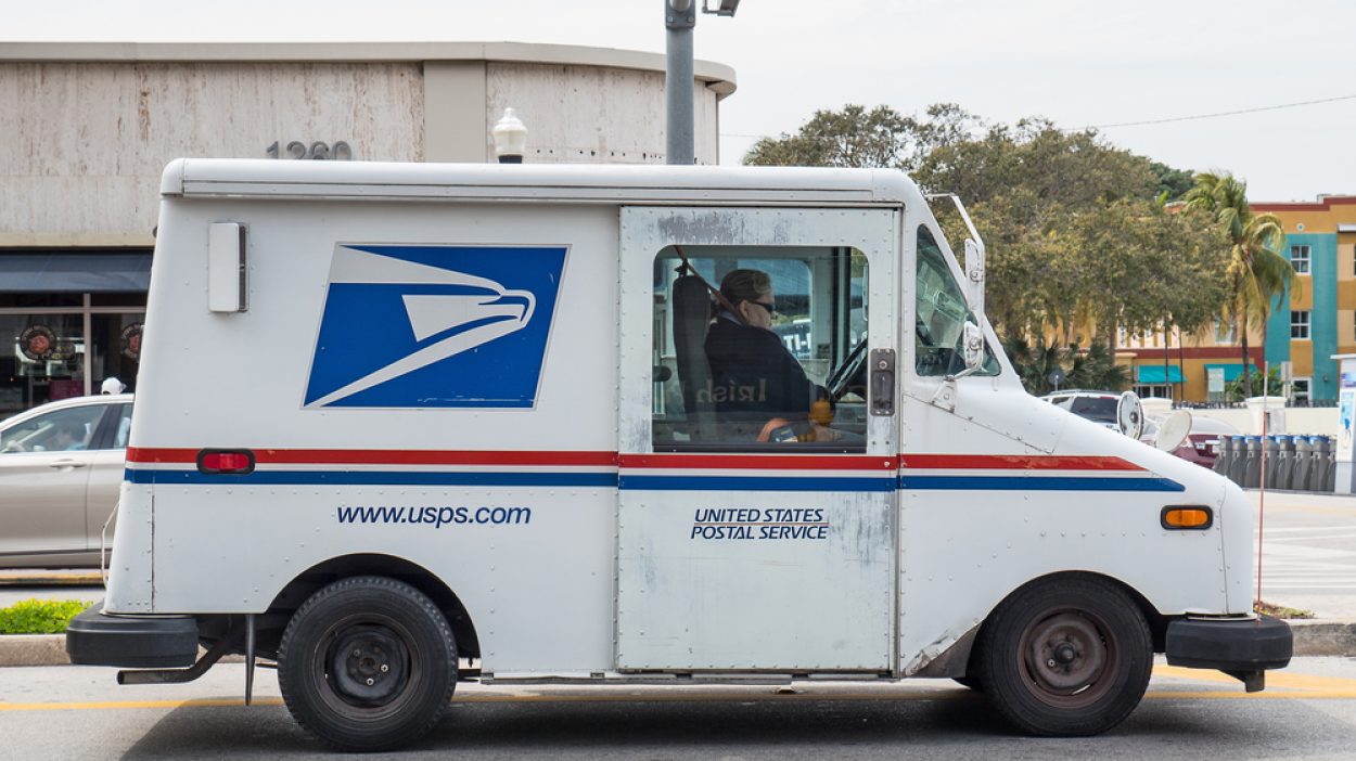 You're Inviting Mail Theft by Doing This, USPS Says in Warning