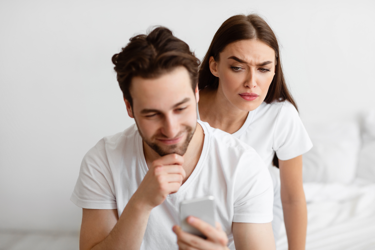 5 Signs Someone Is Jealous of You, Therapists Say — Best Life