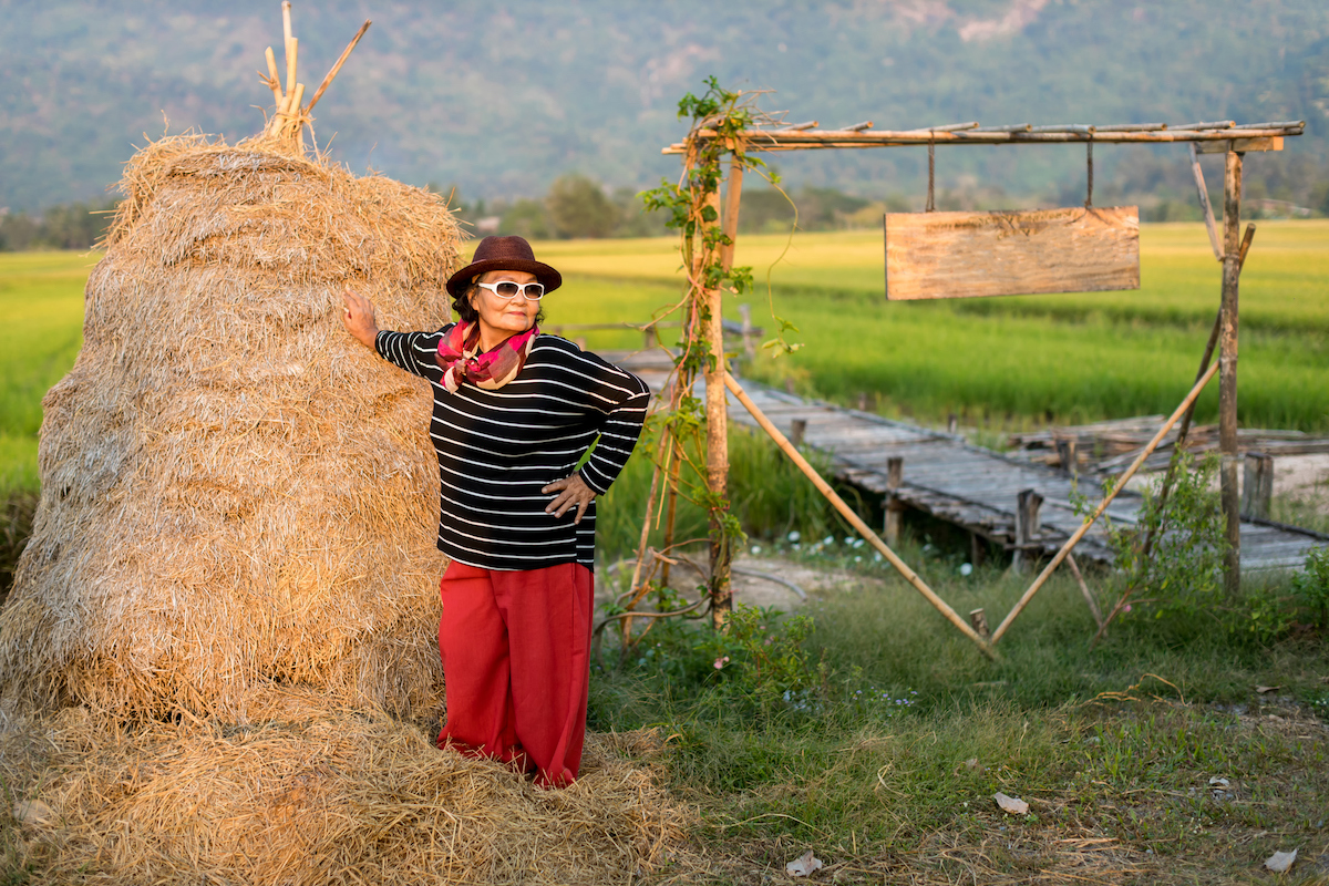 4 Tips For Wearing Sweatpants If You're Over 60 — Best Life