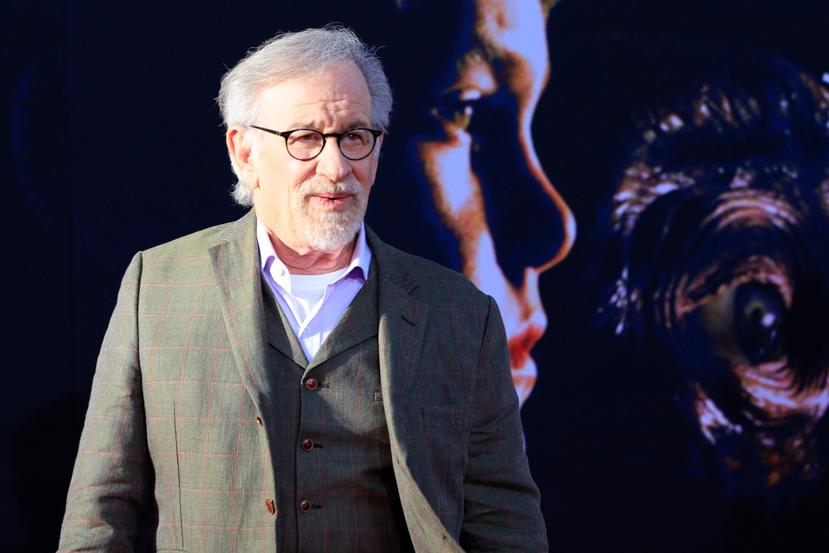 Steven Spielberg Regrets Editing Guns Out of “E.T.” Amid Backlash