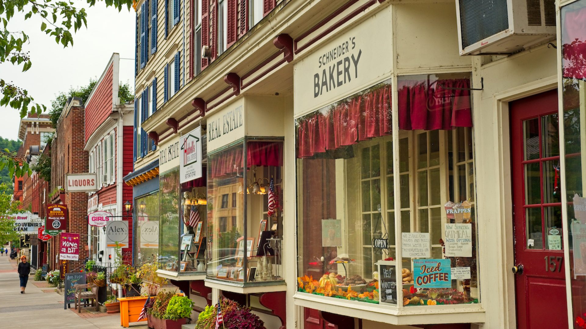 12 Small Towns in the U.S. That Feel Like Stepping Back in Time