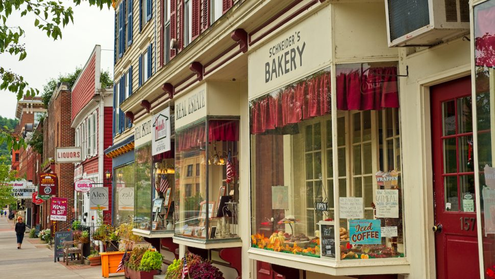 12 Small Towns in the U.S. That Feel Like Stepping Back in Time