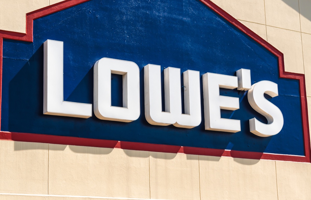 Lowe’s Just Launched Its 2023 Hometowns Impact Program